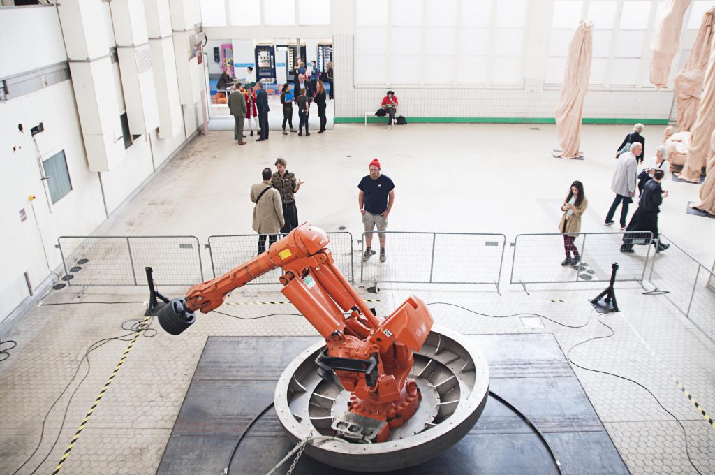 Kunstwerken in opdracht gemaakt, speciaal voor ROBOT LOVE • Robot Love